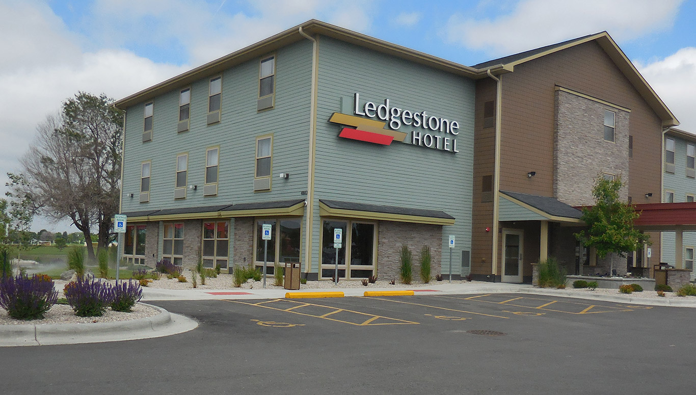 billings10 - Ledgestone Vernal Hotel